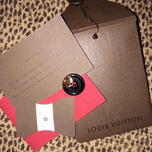 Louis Vuitton | Accessories | Louis Vuitton Button | Poshmark